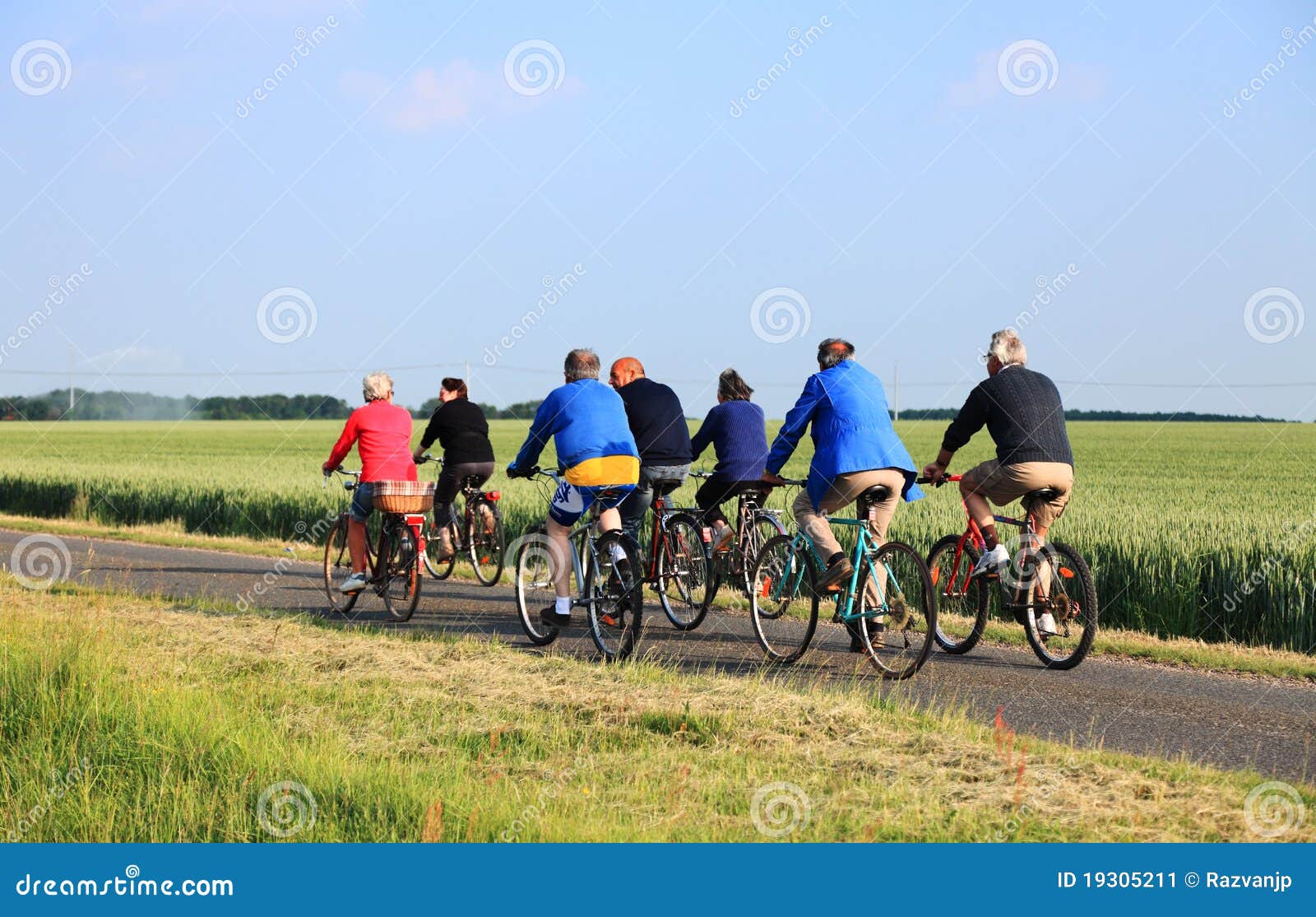 Senior Amateurs Bike Race Stock Photos - Free & Royalty-Free Stock ...