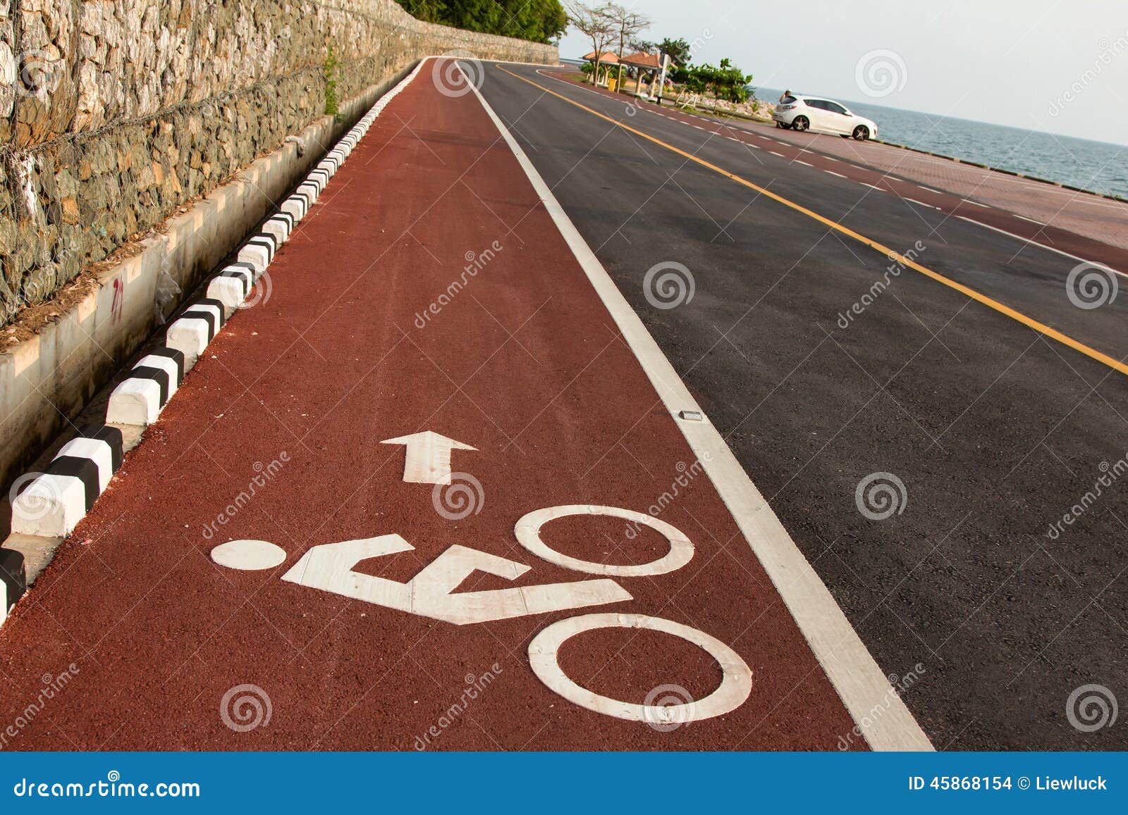 Bicycle road sign stock photo. Image of bicycle, speed - 45868154