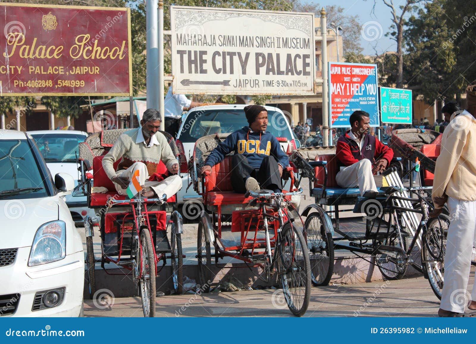 Bicycle taxi in india editorial photography. Image of drivers - 26395982