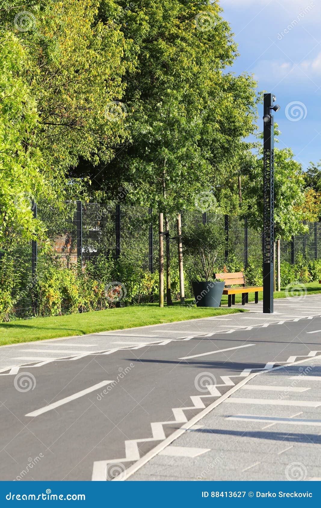 Bicycle track and walkway stock image. Image of cycle - 88413627
