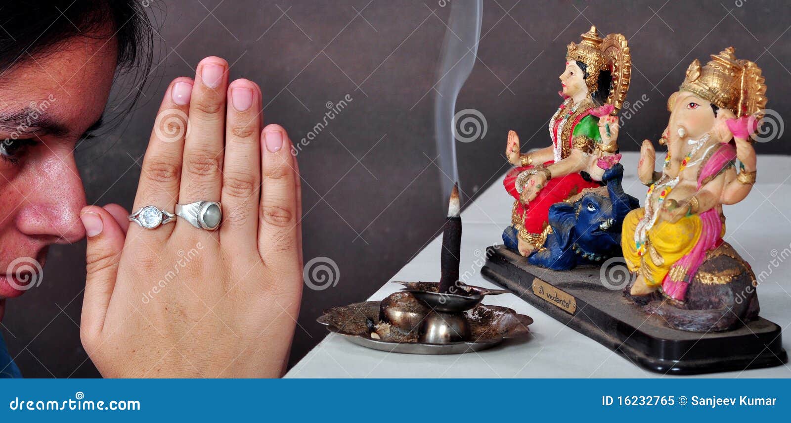 Bid aan god stock afbeelding. Image of gezicht, sluit - 16232765