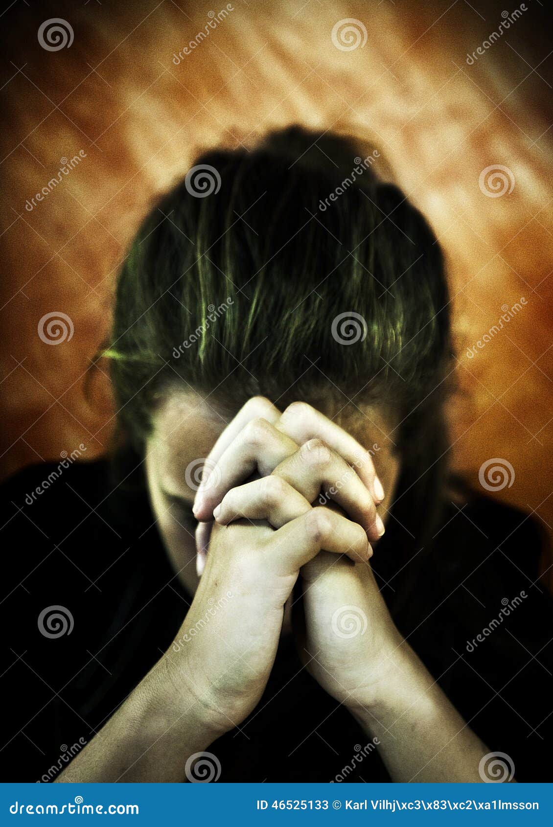 Biddend Meisje stock afbeelding. Image of gloed, hulp - 46525133