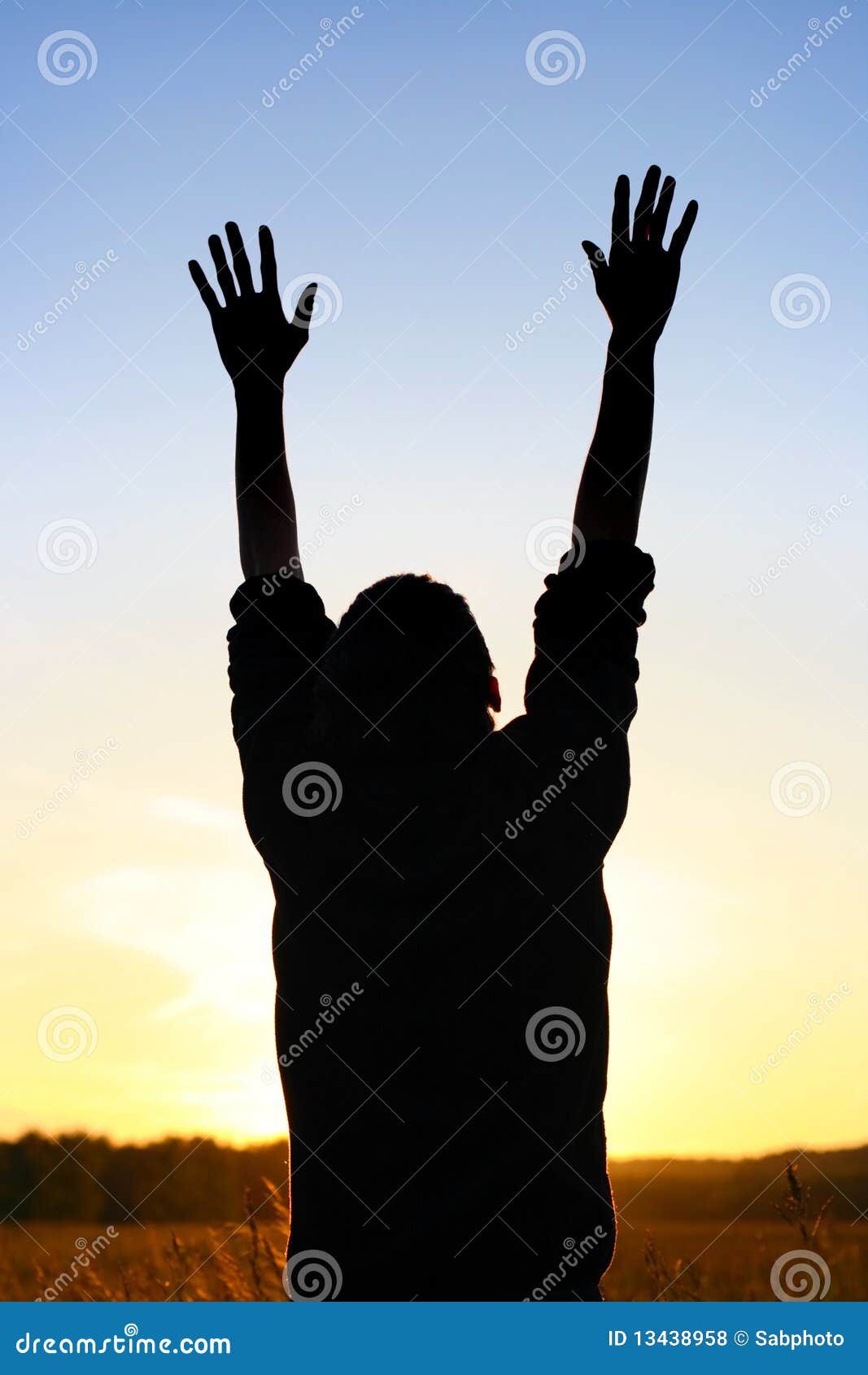 Biddende mens stock foto. Image of mens, ontspanning - 13438958