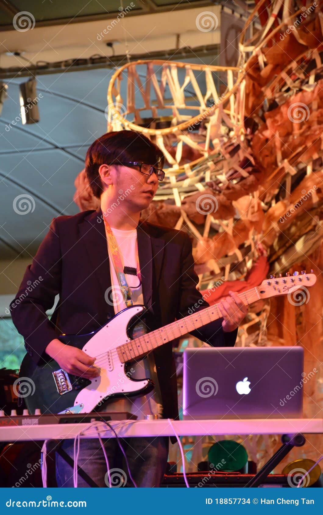 Biddy & Ken Hayashida editorial stock image. Image of stage - 18857734