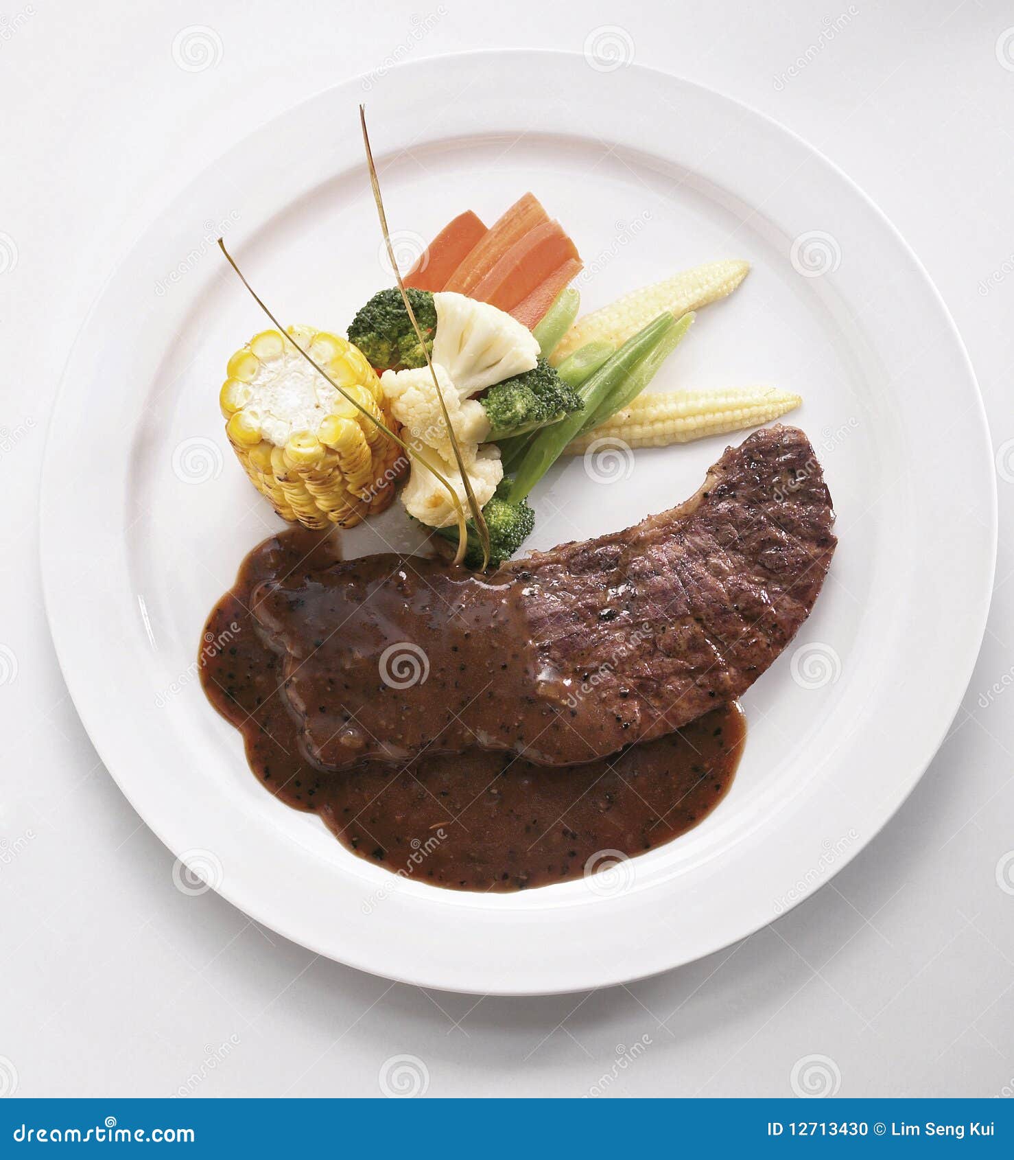 Bifteck photo stock. Image du préparé, part, gourmet - 12713430