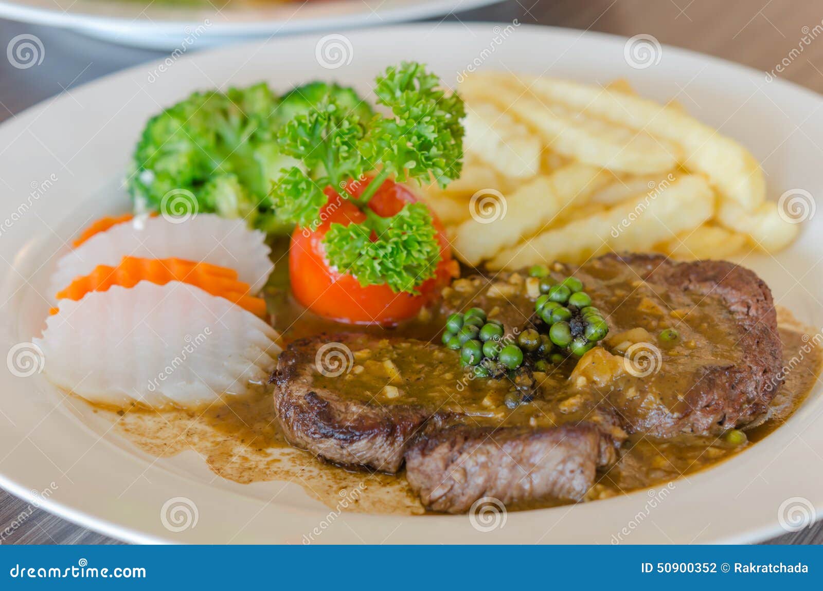 Bifteck de boeuf photo stock. Image of bifteck, assaisonnement - 50900352