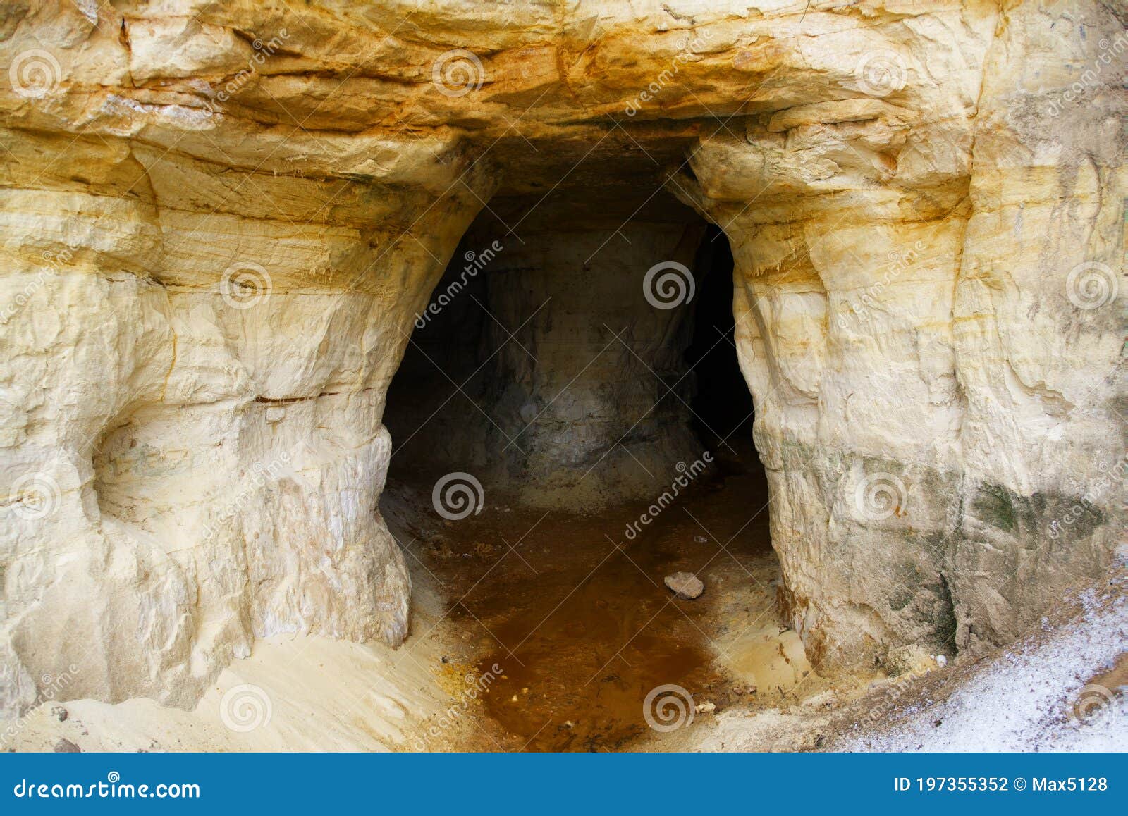 Bifurcating cave stock photo. Image of deep, land, sandrock - 197355352