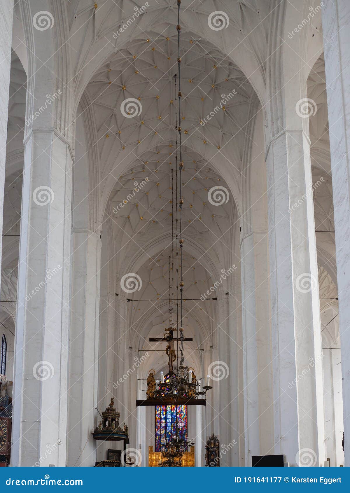 Big Altar of the Marienkirche in Danzig Editorial Photography - Image ...