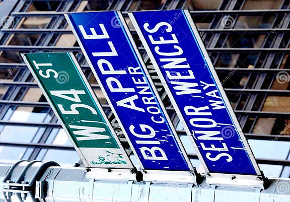 Big Apple corner, New York editorial stock image. Image of apple - 18135979