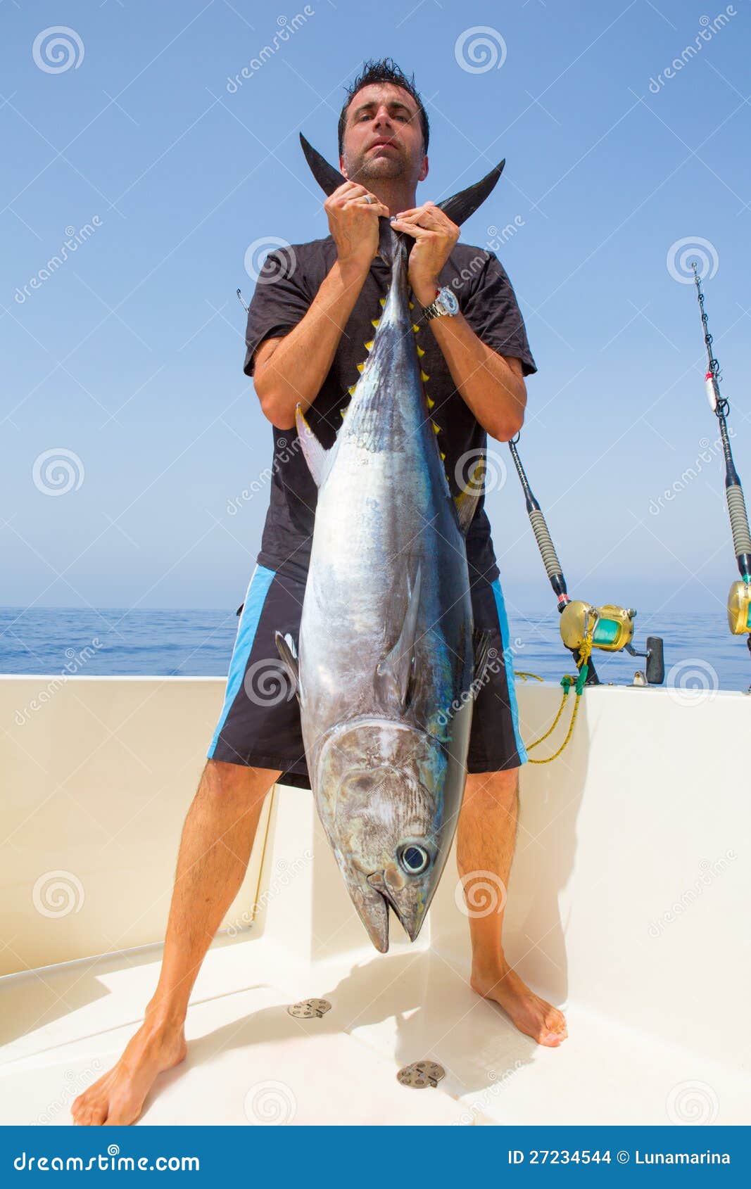 Big Bluefin Tuna Catch by Fisherman Stock Photo - Image of happy ...