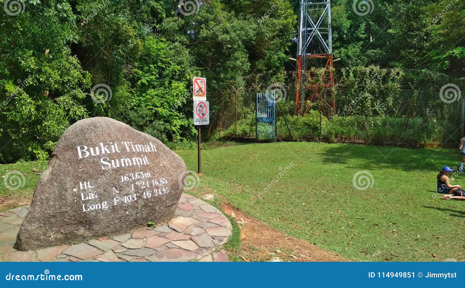 Bukit Timah Summit editorial photo. Image of resting - 114949851