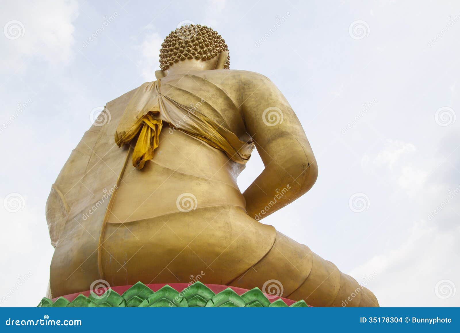 Big Buddha Statue, Back Side Stock Photo - Image of statue, peace: 35178304