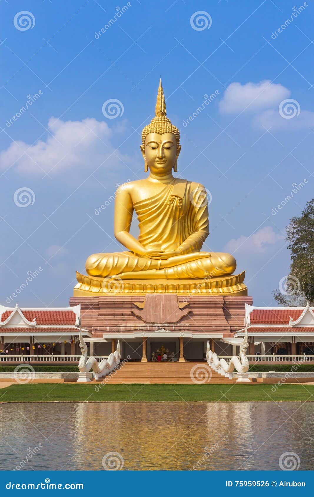 Big Buddha Statue Sitting Reflection on the Water Stock Photo - Image ...