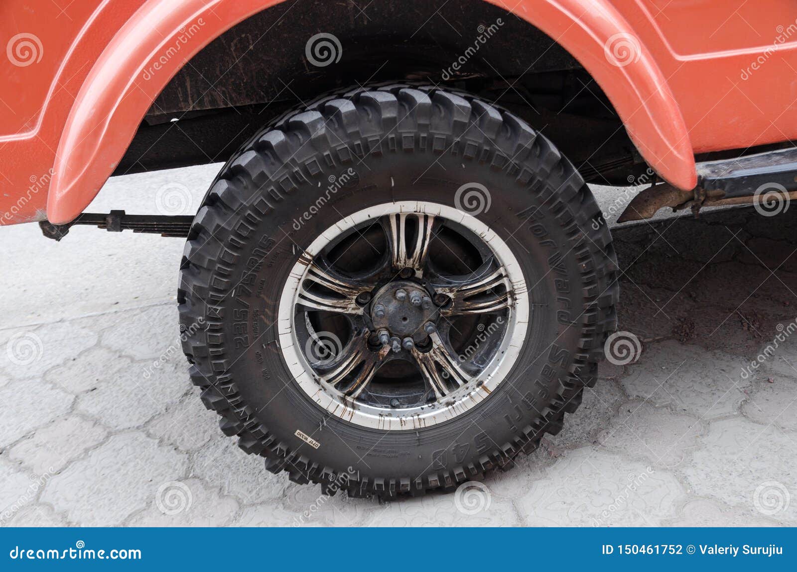 Car wheel close up editorial photography. Image of asphalt - 150461752