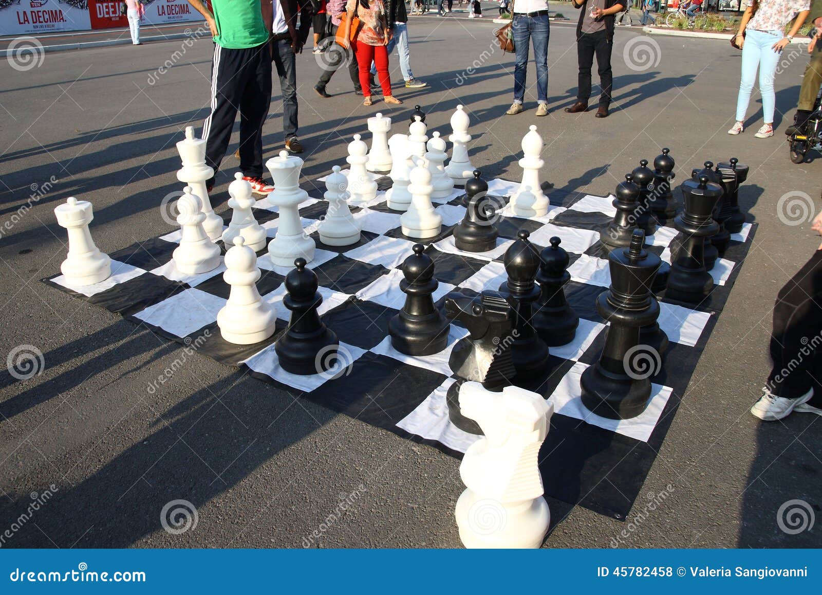 Big chess games editorial stock photo. Image of outdoors - 45782458