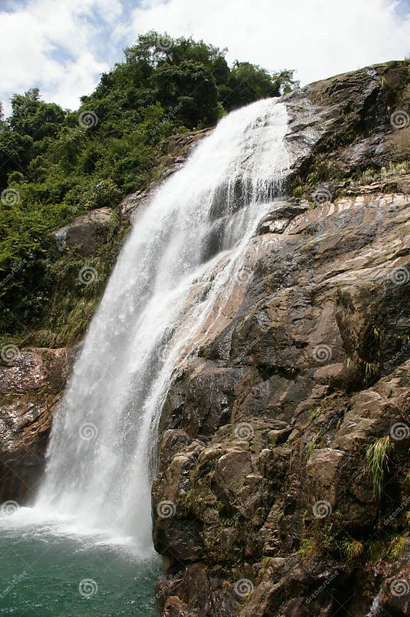 Big chute stock image. Image of waterfall, stone, linn - 7531607