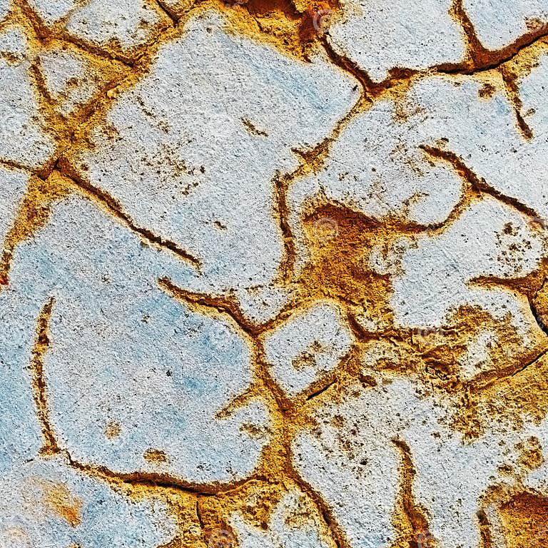 Big Cracks on Surface of Plaster Stock Photo - Image of fungus, grunge ...