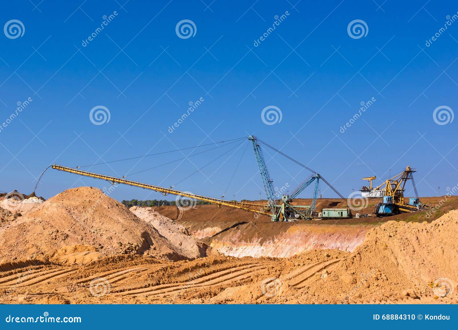 Big Dipper Dragline Excavator Royalty-Free Stock Photo | CartoonDealer ...