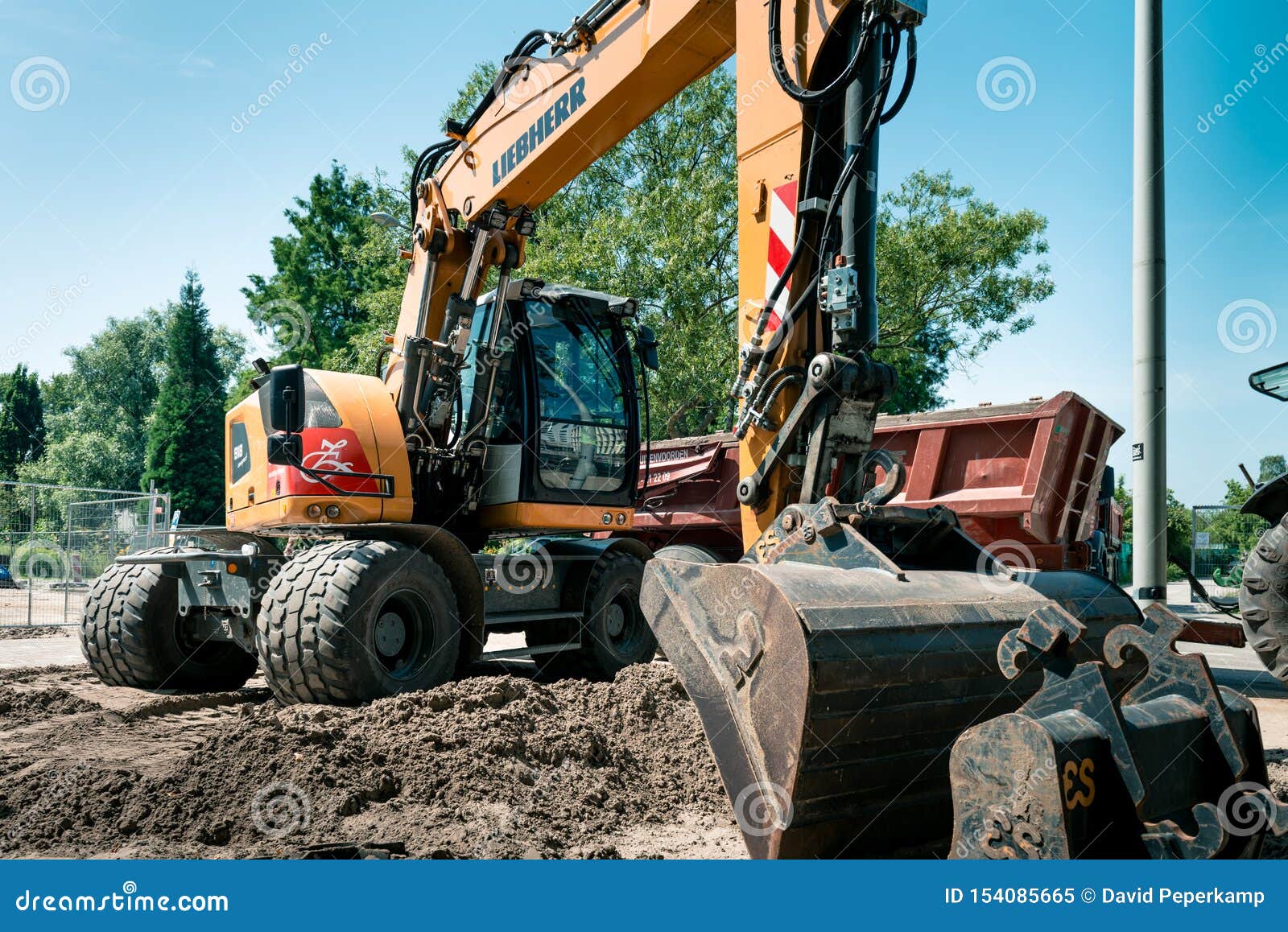 Big Excavator, Work on the Road Editorial Image - Image of loader ...