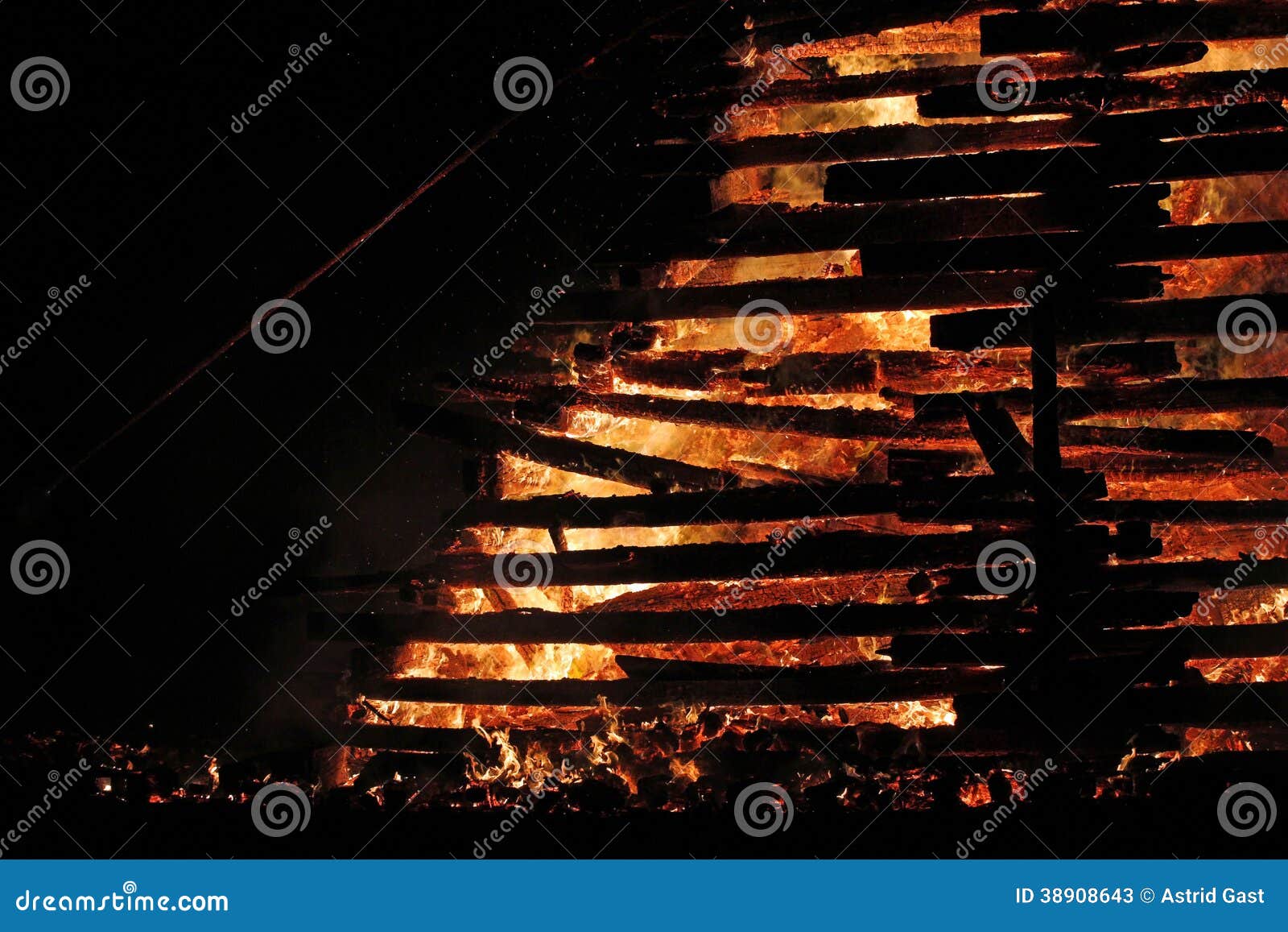 The big fire stock image. Image of people, largely, charcoal - 38908643