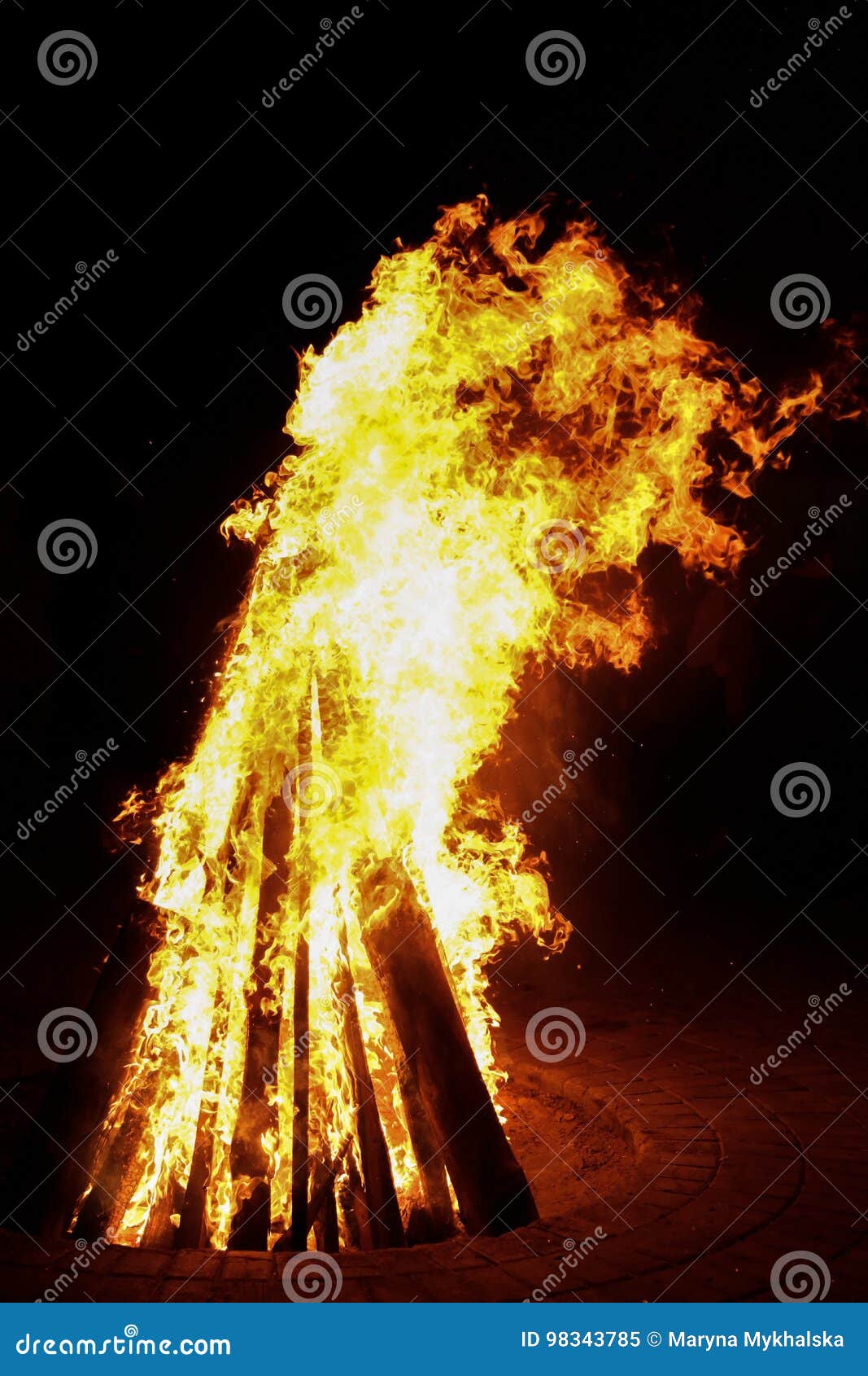 Big flaming fire stock image. Image of campfire, glow - 98343785