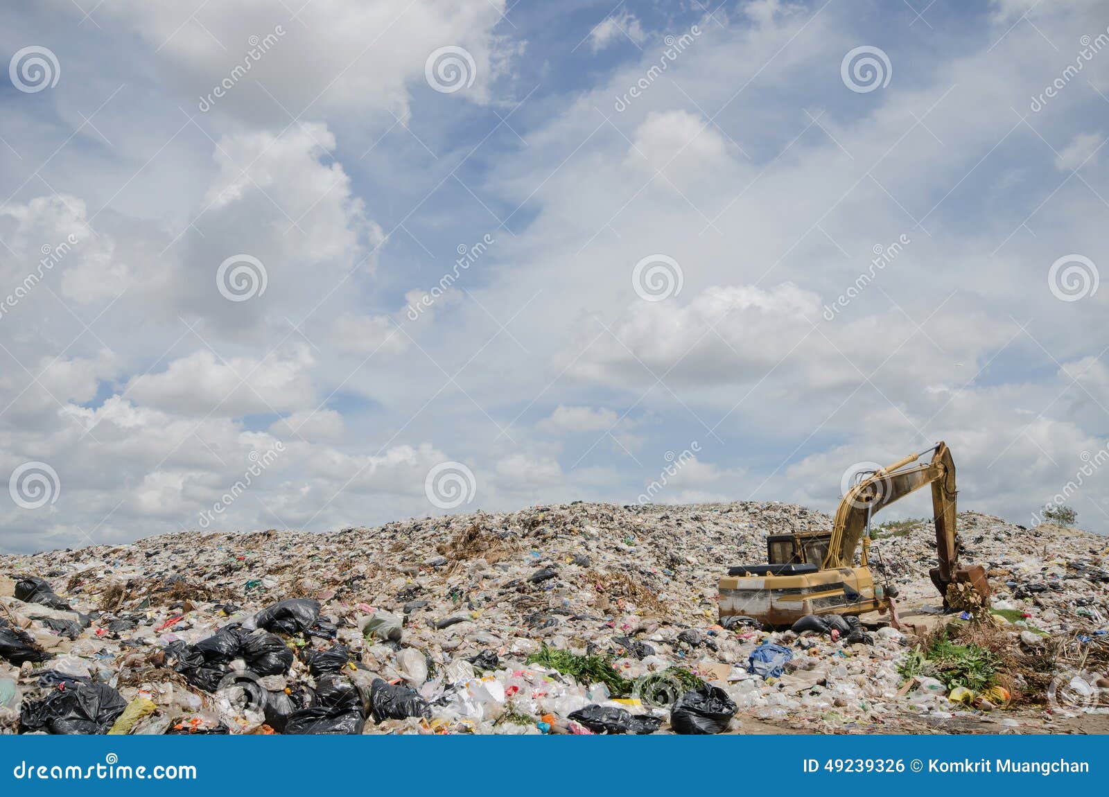 Big garbage heap stock photo. Image of pile, paper, rubbish - 49239326