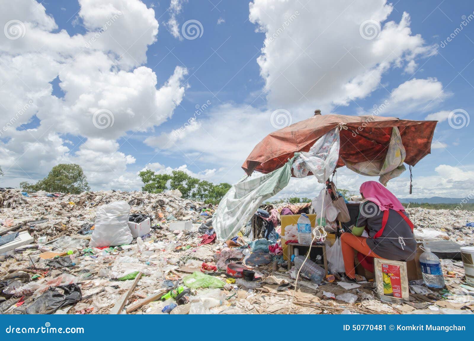 Big garbage heap editorial photo. Image of recycling - 50770481