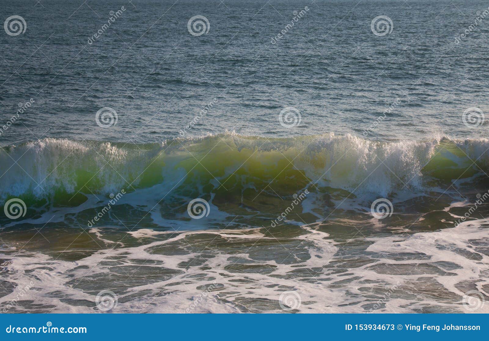 Big green ocean wave stock image. Image of bright, weather - 153934673