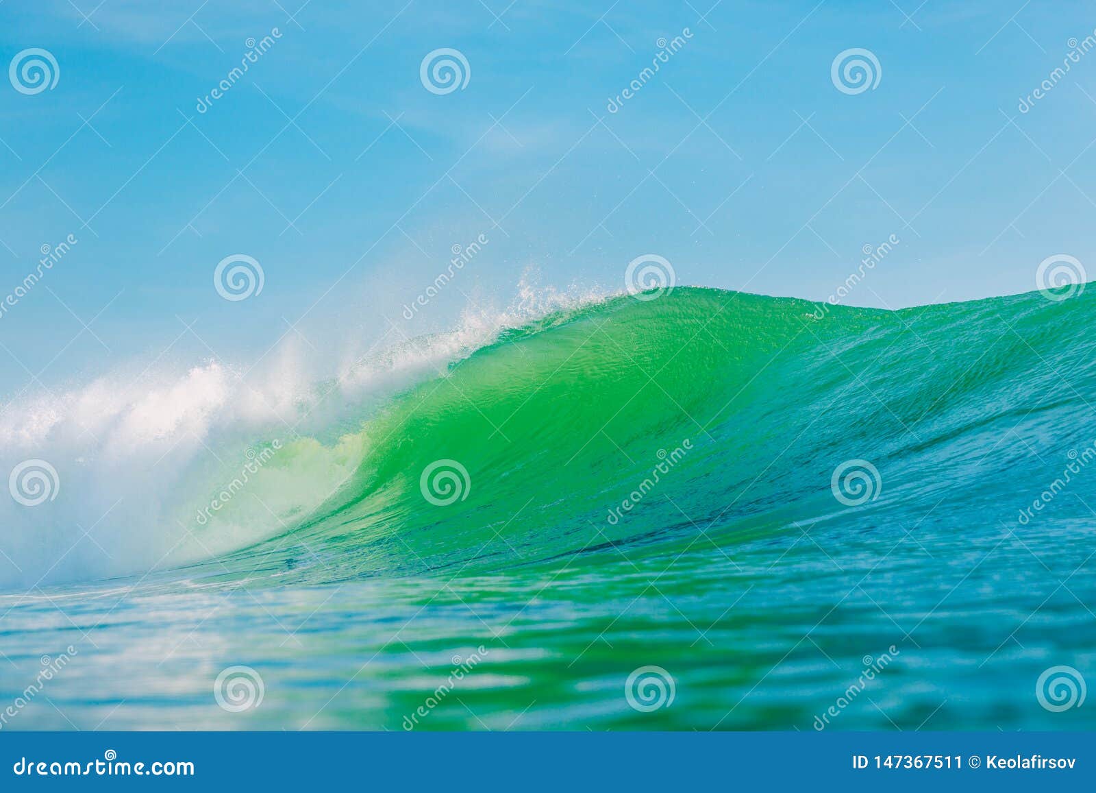 Big Green Wave in Ocean. Breaking Wave Stock Image - Image of paradise ...