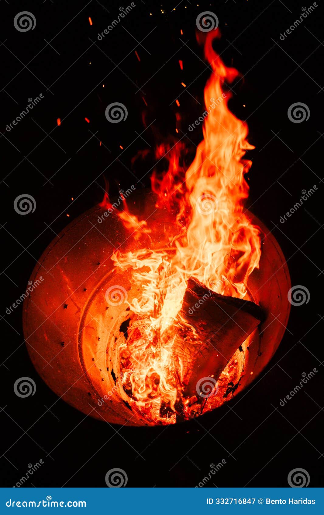 Big Hot Flames in a Burning Barrel Stock Image - Image of bonfire ...