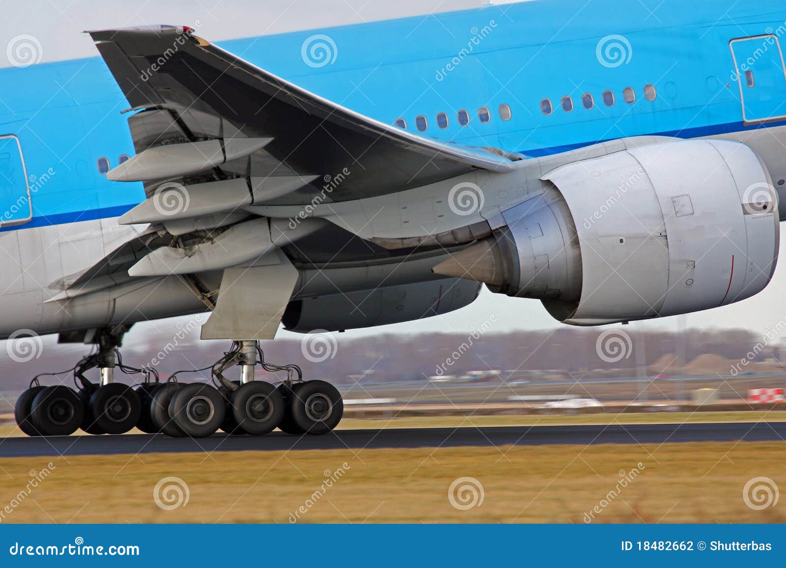 Big jet engine stock photo. Image of delta, flying, airline - 18482662