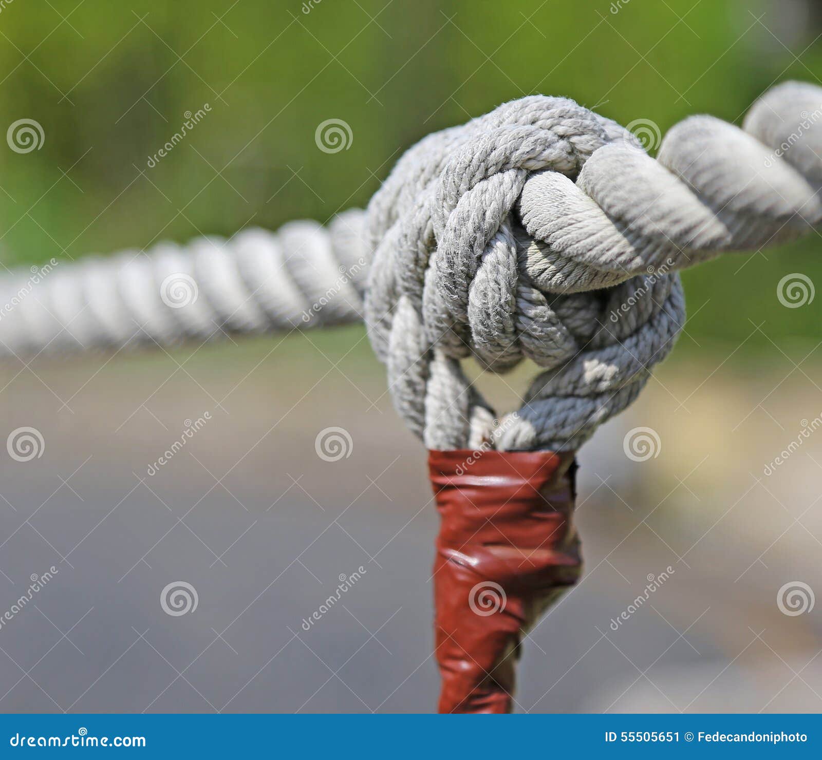 Big knot with sturdy rope stock image. Image of climbing - 55505651