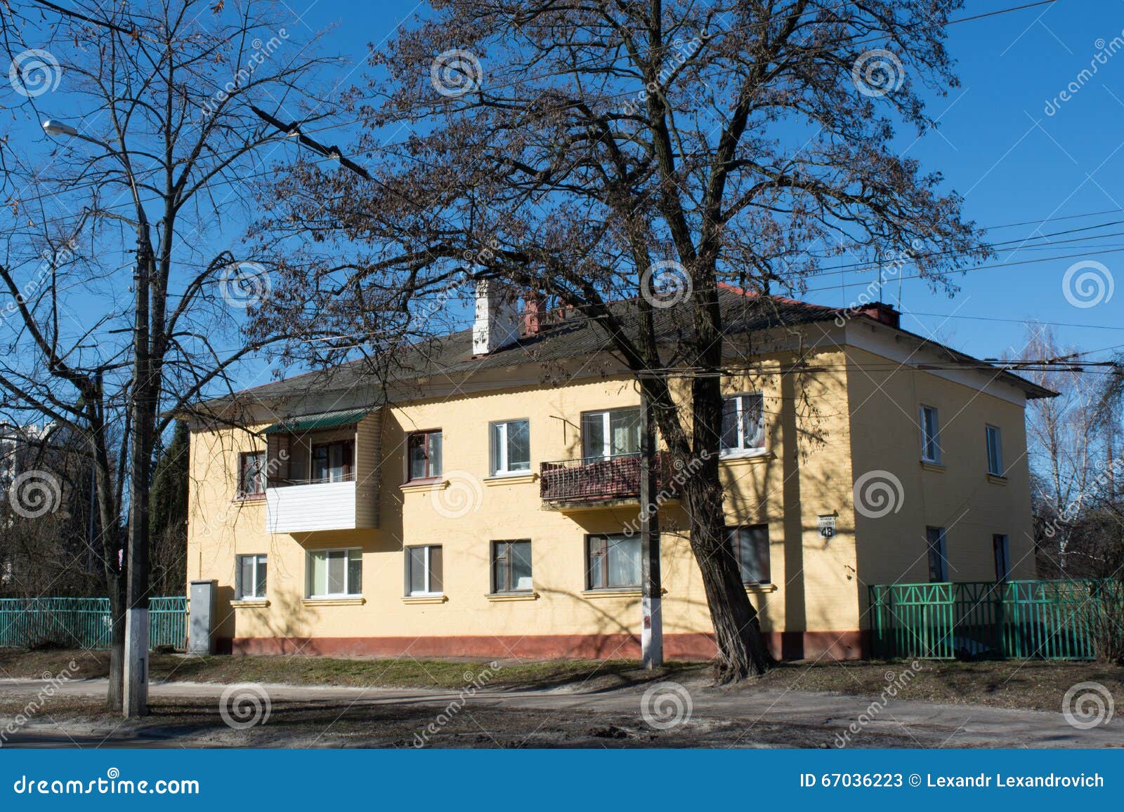 Big Multiple Flat Apartment House on the Street Stock Image - Image of ...