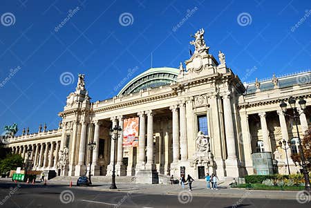 The big Palace in Paris editorial image. Image of palais - 27548645