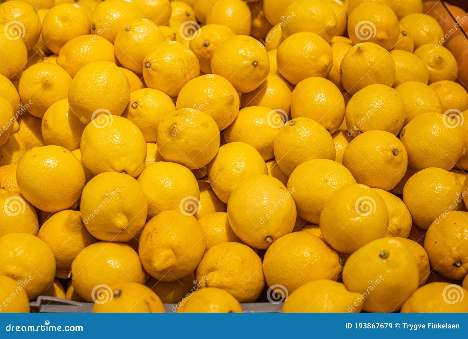 Big Pile Og Lemons at a Market Stock Image - Image of beverage, diet ...