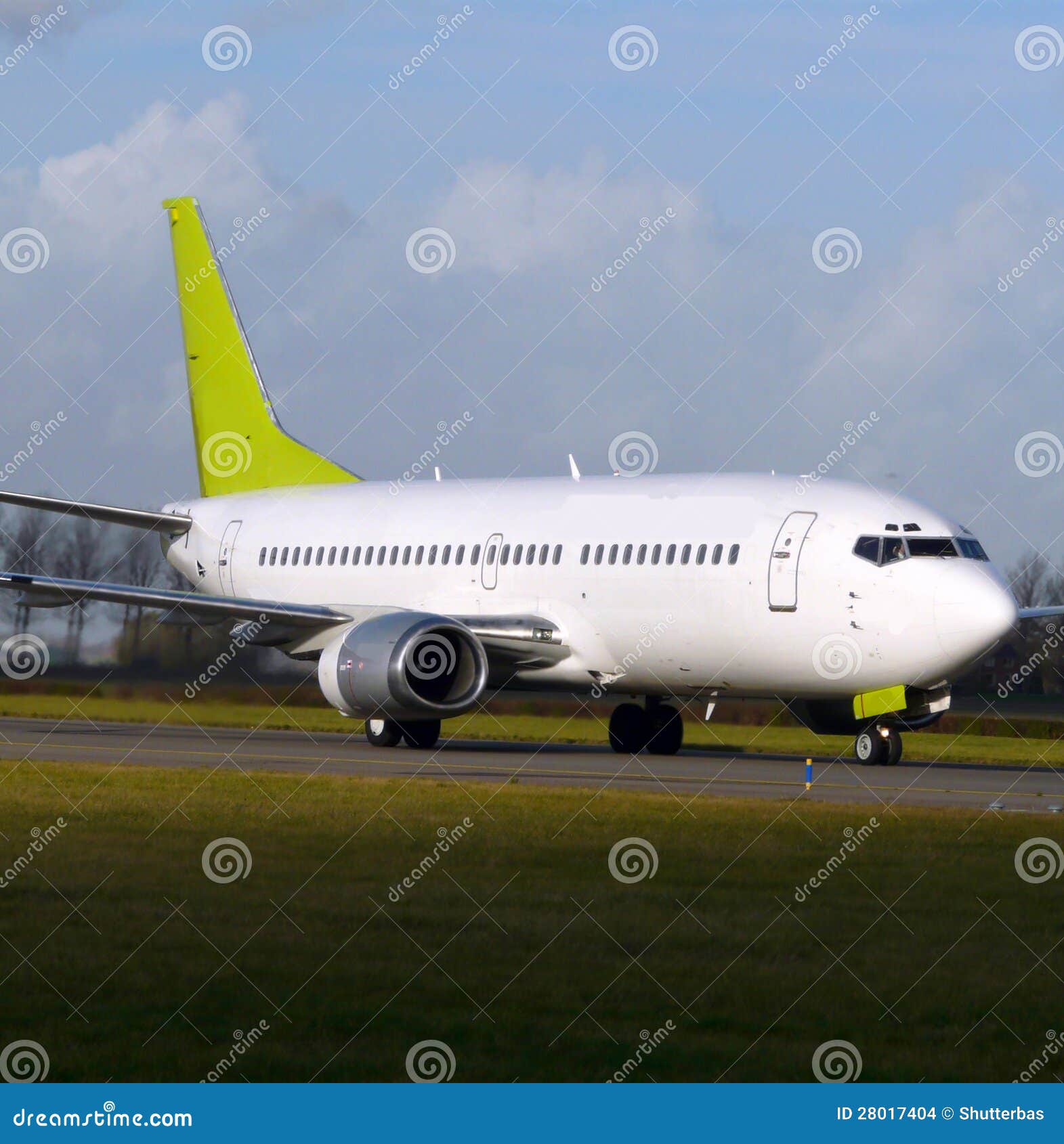 Big plane rolling by stock photo. Image of airline, industry - 28017404