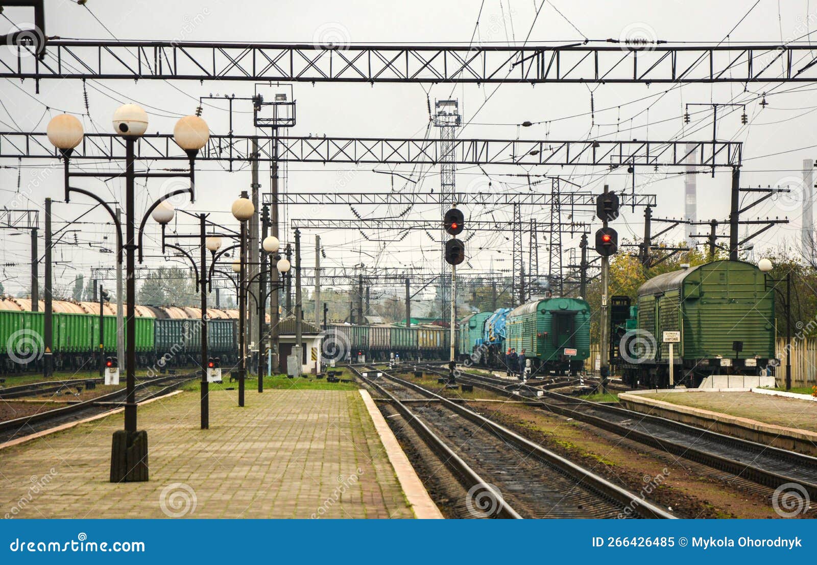 Big railway station editorial image. Image of illuminated - 266426485