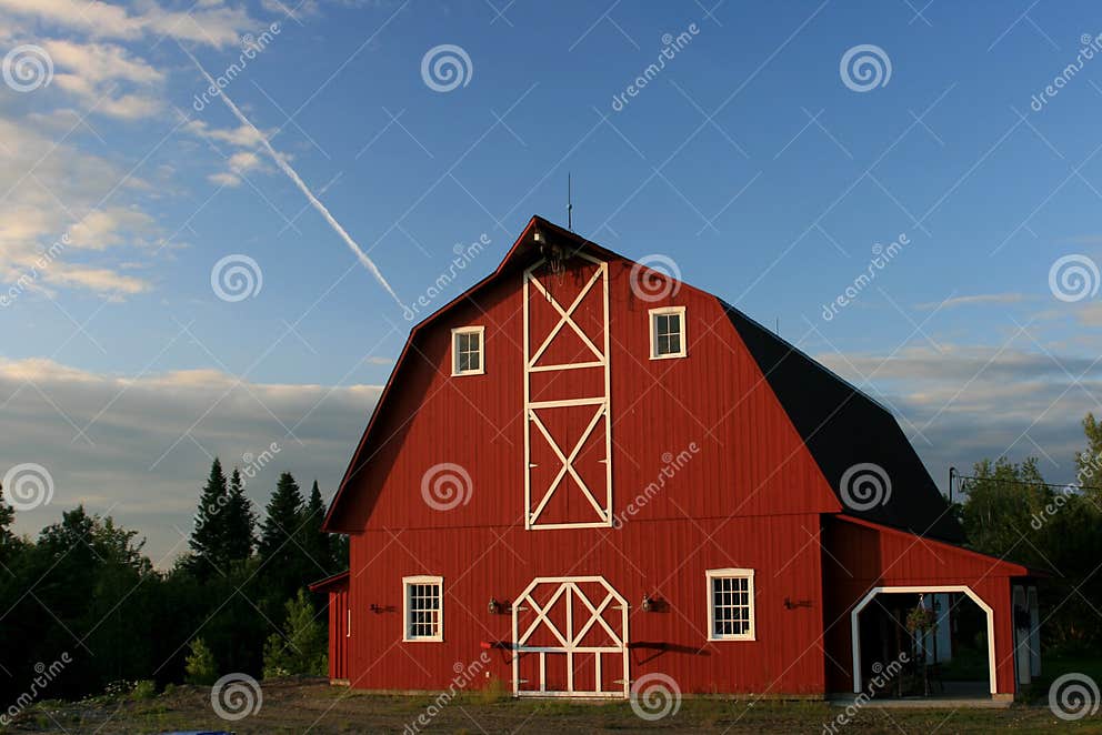 Big red barn stock photo. Image of barn, traditional - 20152022
