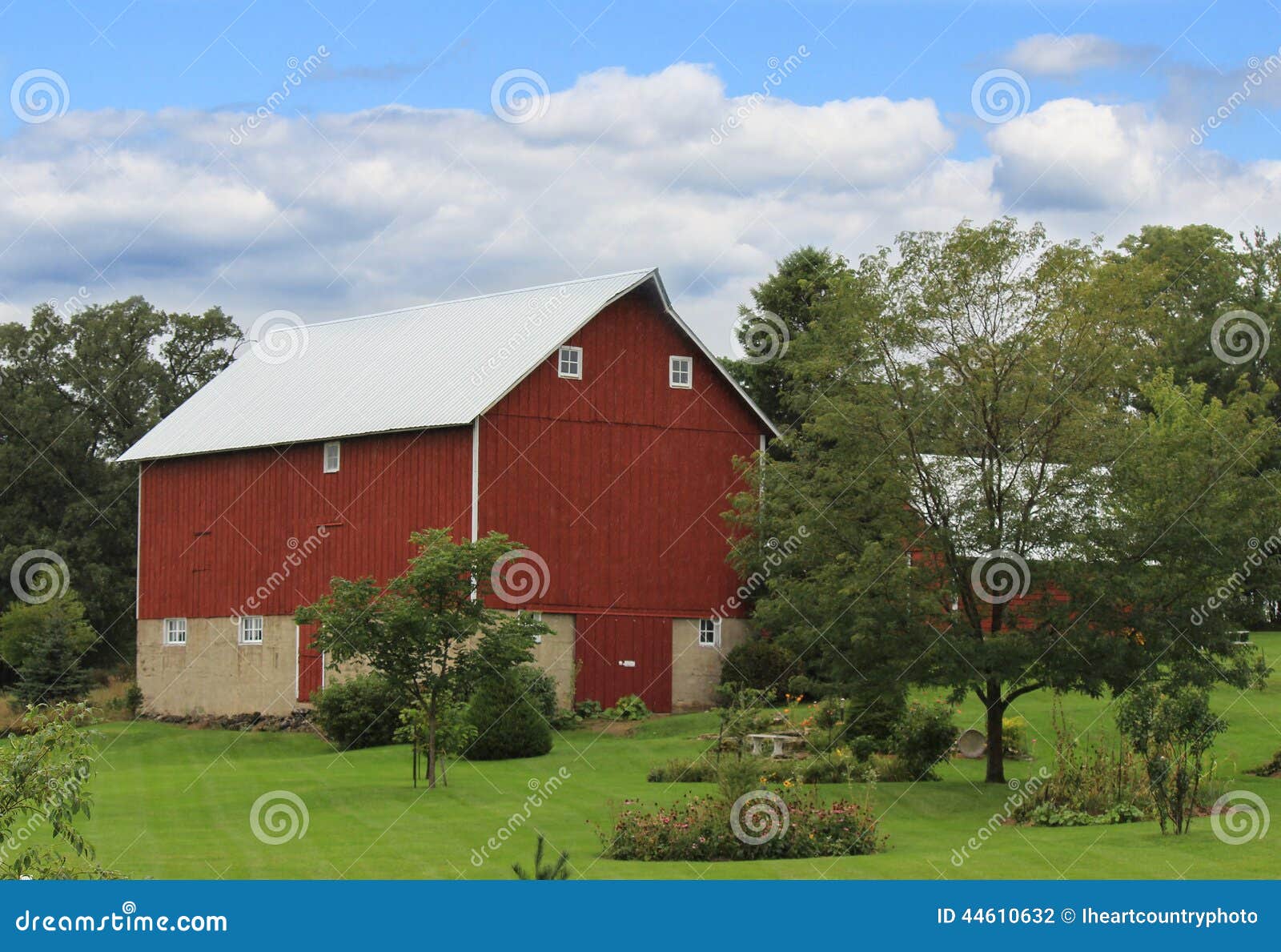 Big Red Barn stock photo. Image of hills, barn, scenic - 44610632