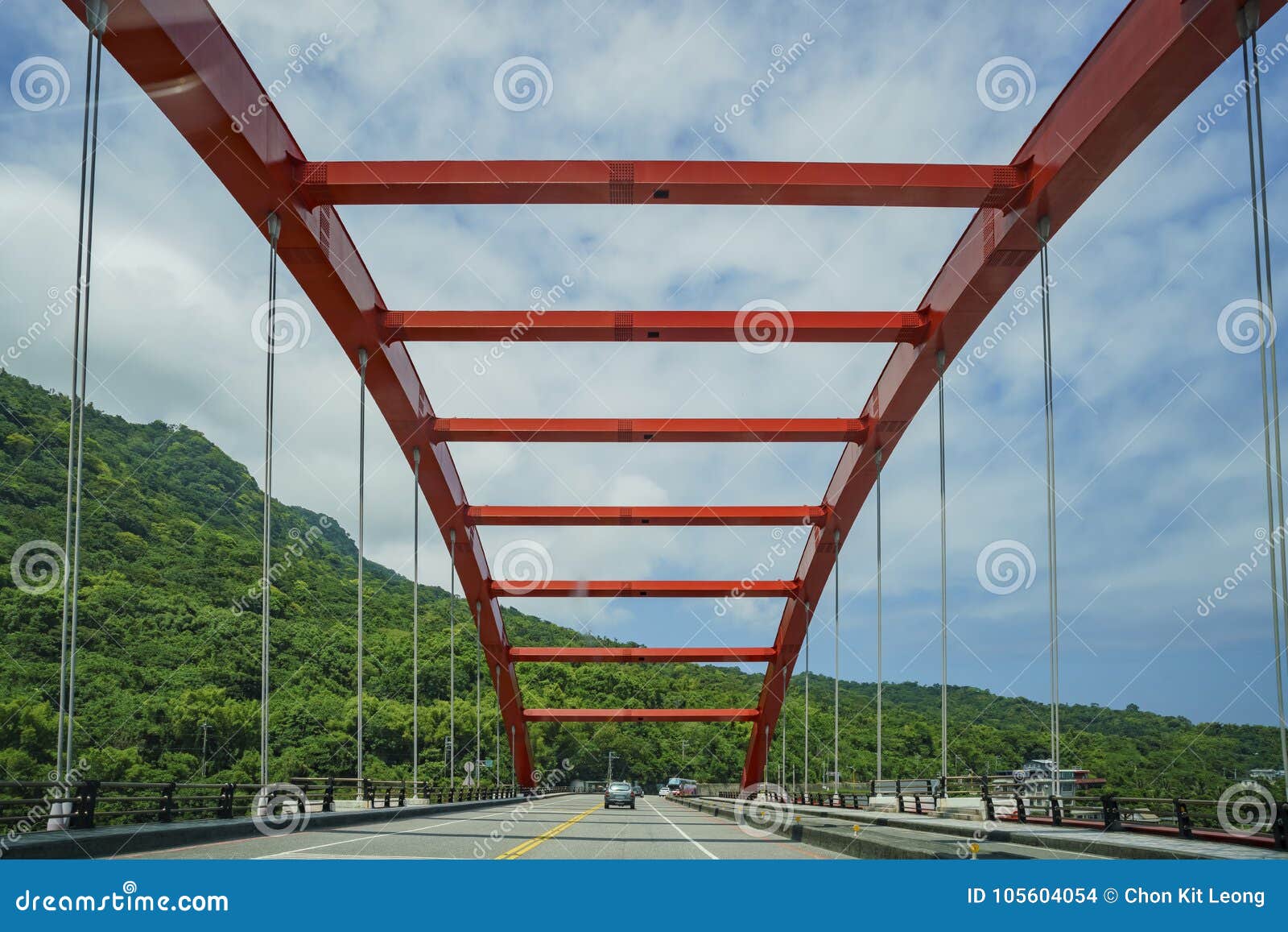 Big red bridge editorial stock image. Image of taiwan - 105604054