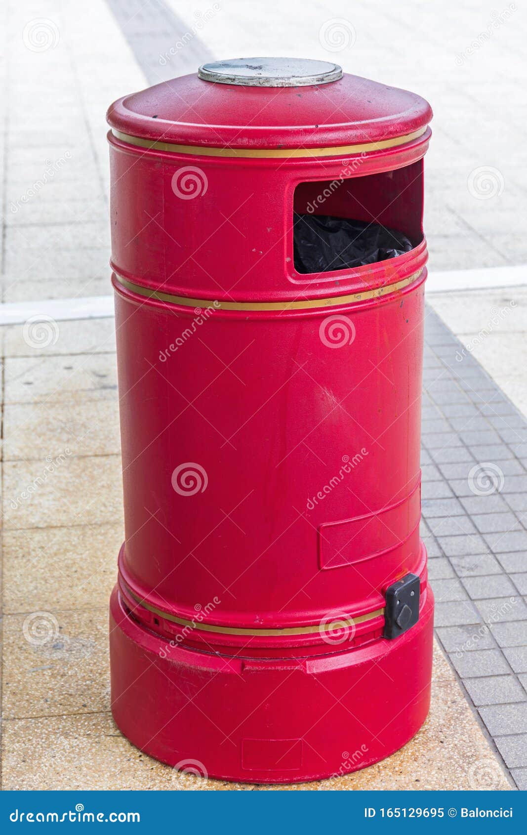 Big Red Litter Bin stock image. Image of litter, ashtray - 165129695