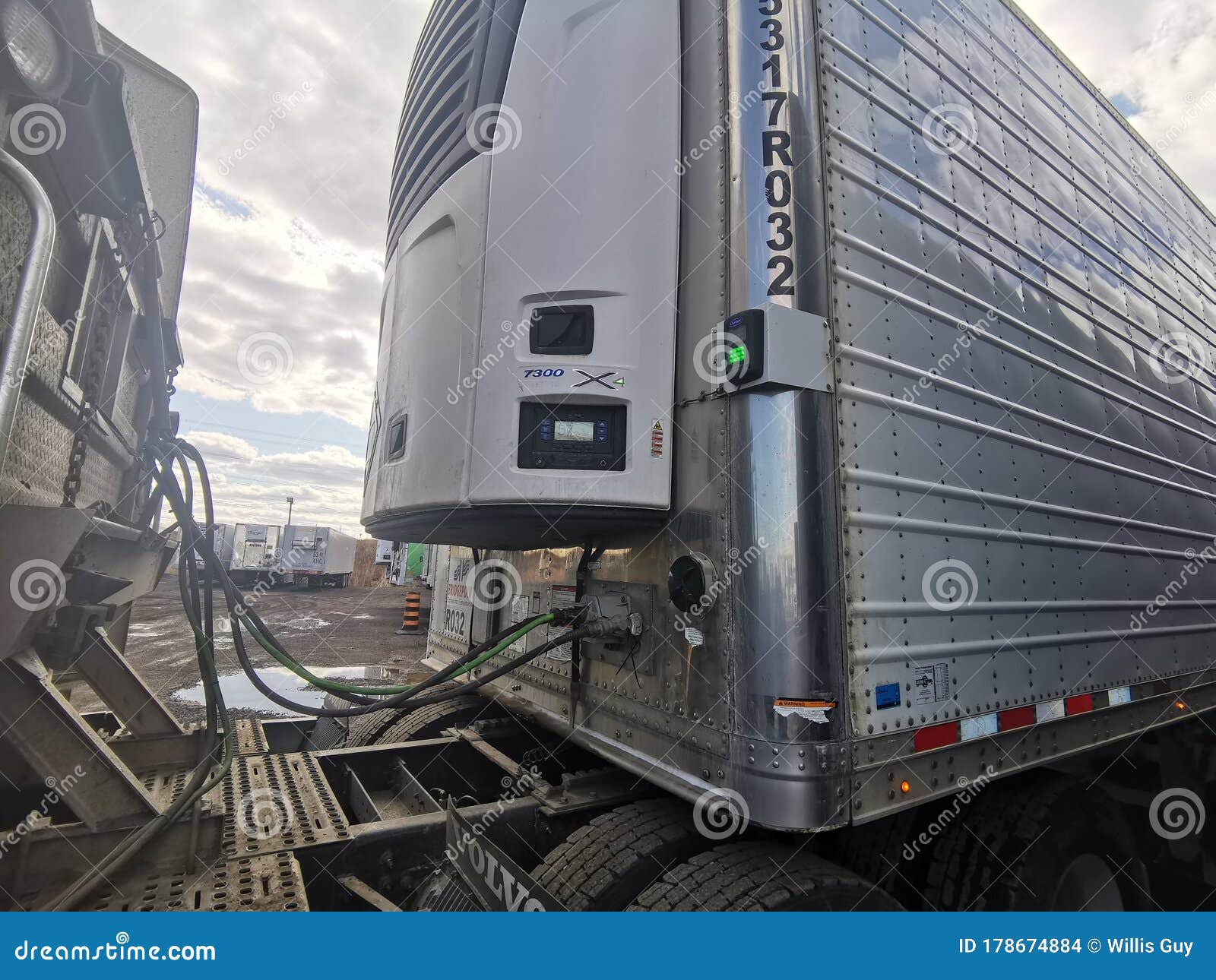 Big Rig and Reefer Trailer editorial stock image. Image of wheel ...