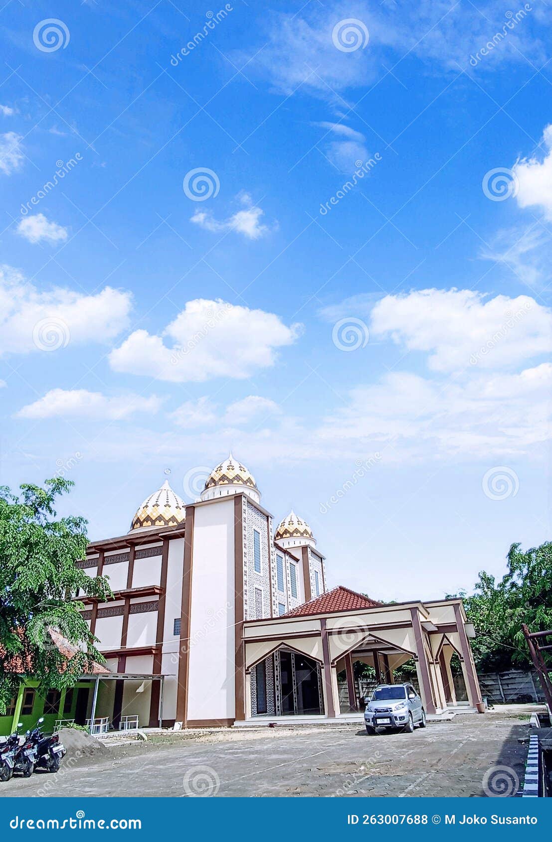 Big school mosque stock photo. Image of mosque, school - 263007688