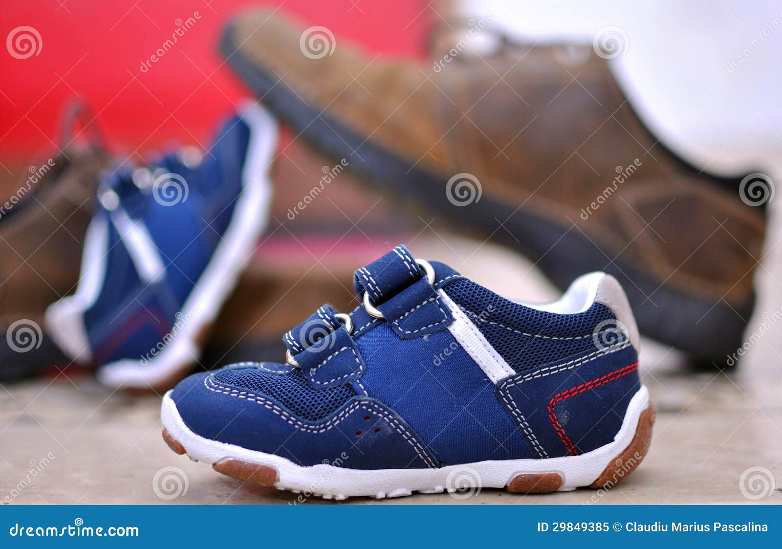Big shoes and small shoes stock image. Image of green - 29849385