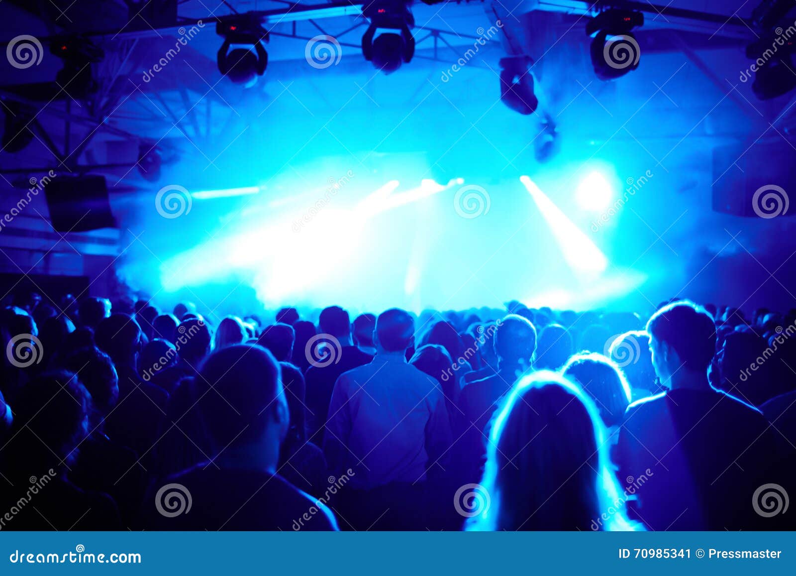 Big show editorial photo. Image of rear, music, performance - 70985341