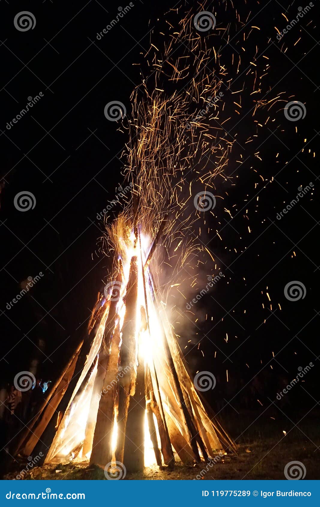 Big fire in the camp stock image. Image of fire, night - 119775289