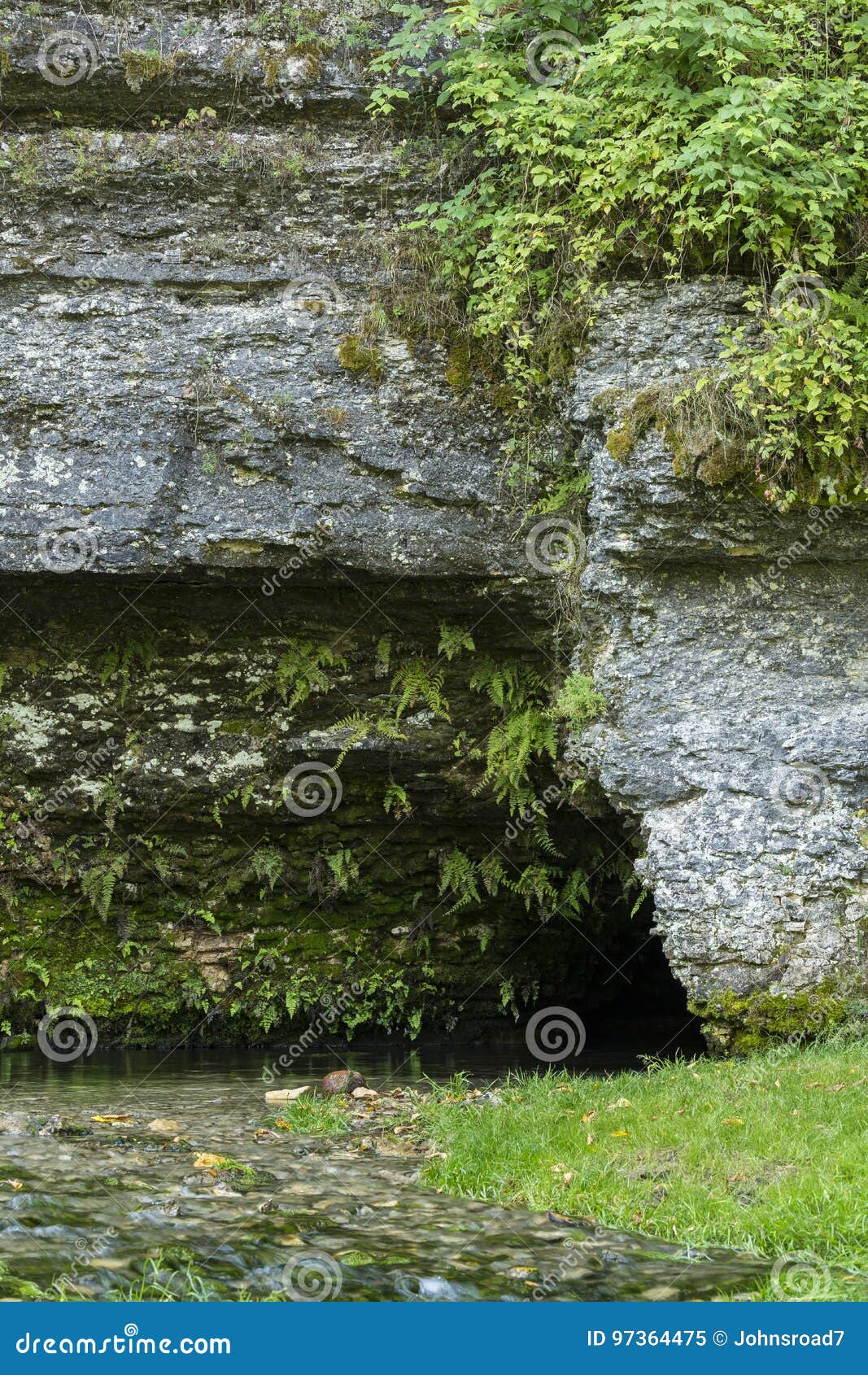 Big Spring Cave stock image. Image of landscape, geology - 97364475
