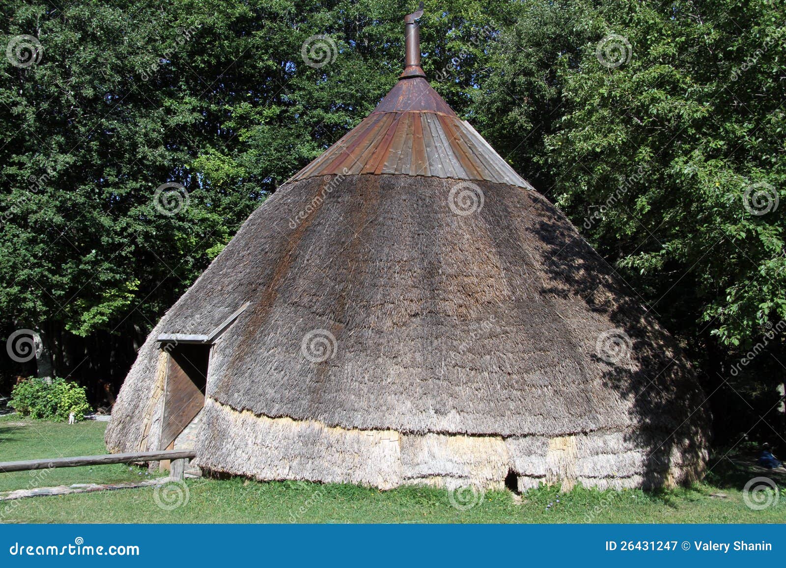 Straw House Roof Royalty-Free Stock Photography | CartoonDealer.com ...