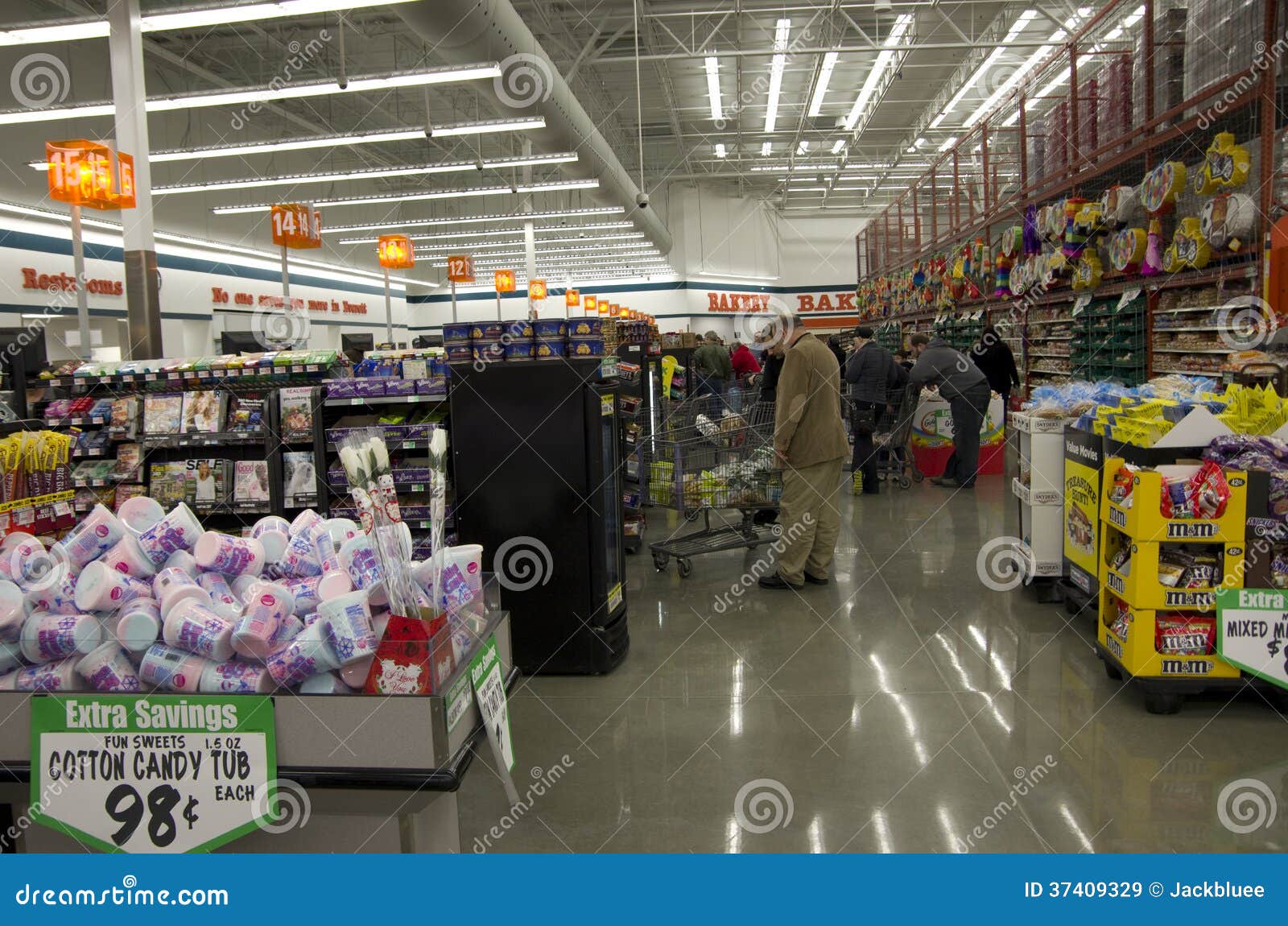 Big supermarket editorial stock image. Image of shop - 37409329