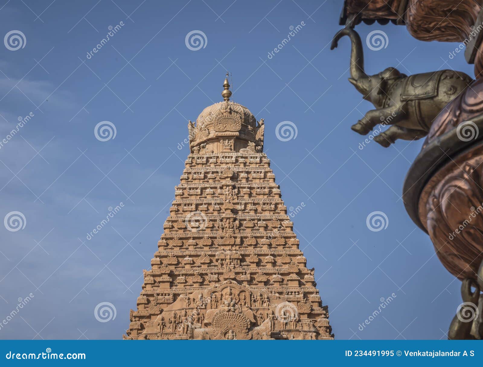 The Big Temple in Thanjavur - Elephant Flag Pole Stock Image - Image of ...